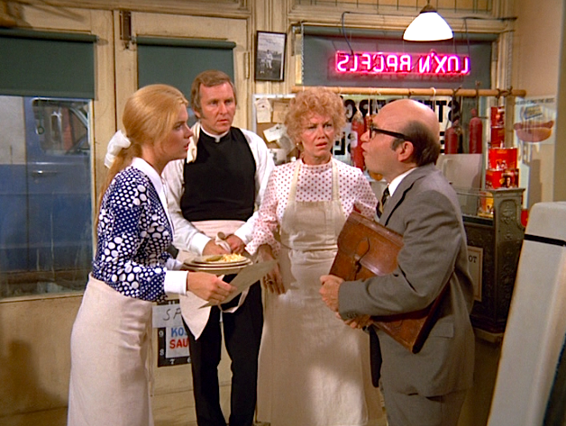 Love Is Crazy: A Look At BRIDGET LOVES BERNIE | THAT'S ENTERTAINMENT!