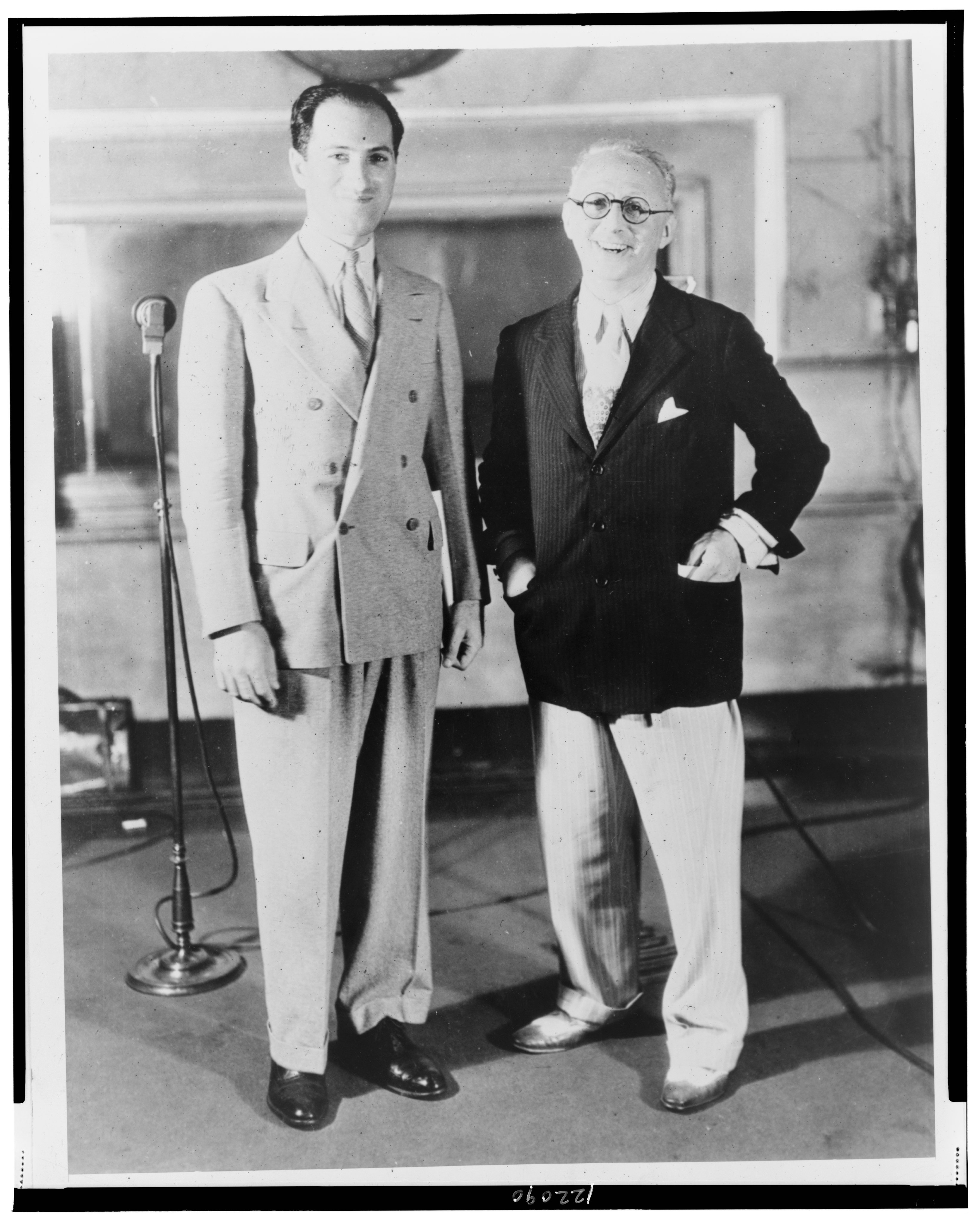 Charming Yet Unrecorded Tunes | THAT'S ENTERTAINMENT!