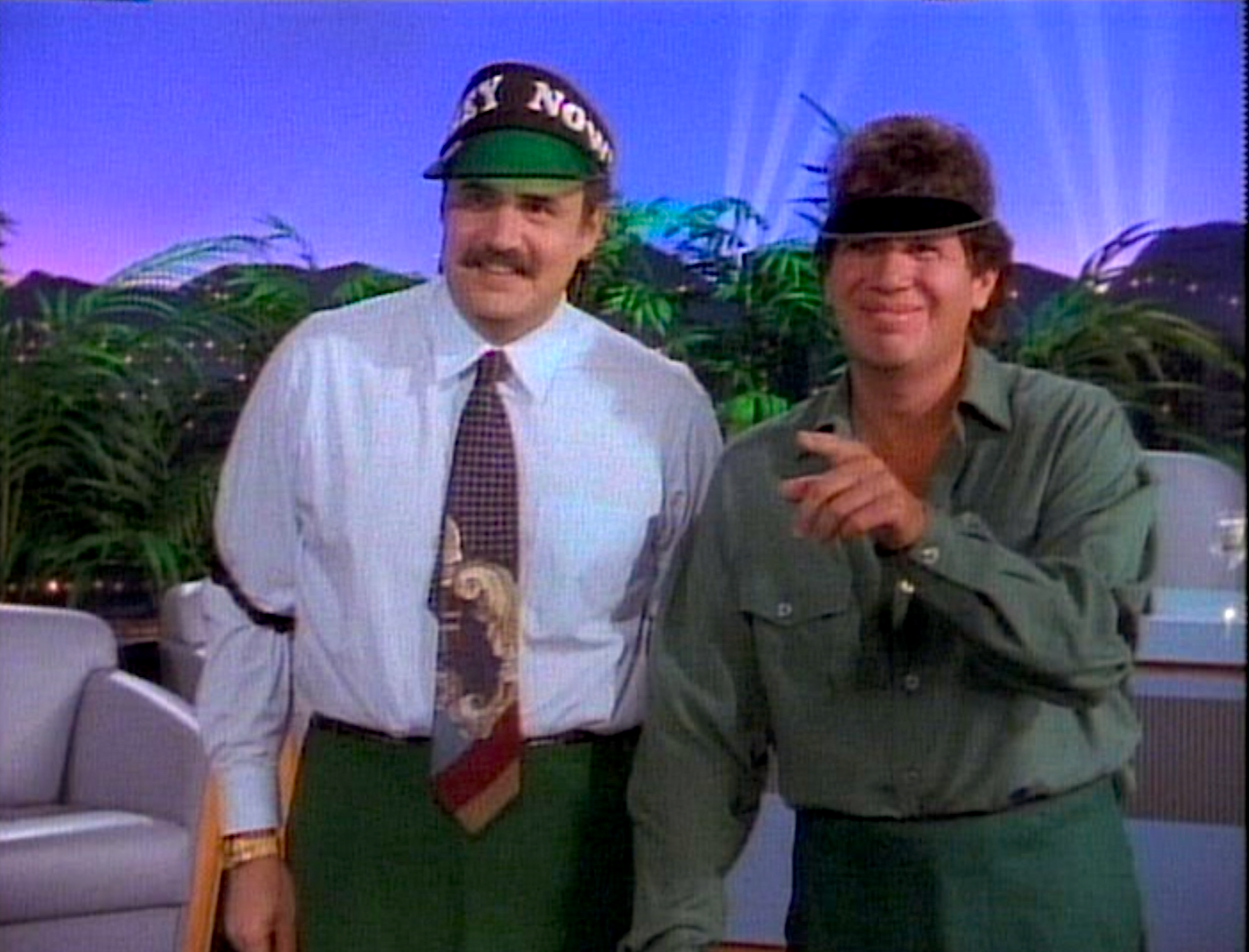 Goodbye ’17, Hello ’18: A Sanders Script and a Keenan Clip | THAT'S ...